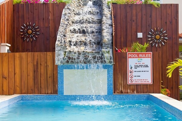 Vacation Day Is Always A Great Idea! 4 Relaxing Units W\/ Kitchen, Outdoor Pool - Saint Lucia
