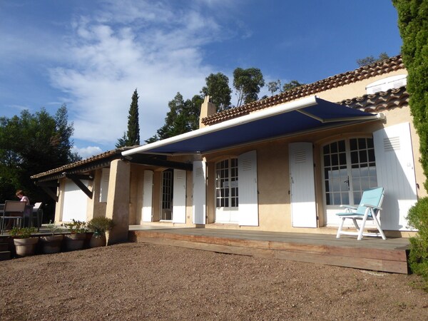 Villa For 10 People - Swimming Pool - 180° Panoramic View - 5 Air-conditioned Bedrooms - Saint-Raphaël