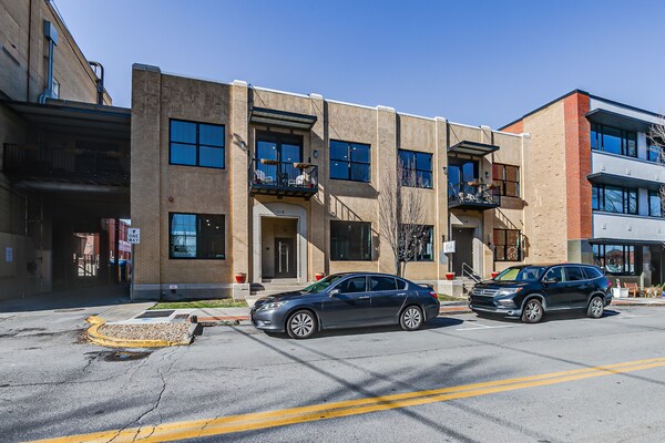 Luxe Loft Living In Downtown Kingsport's Iconic Telephone Building - Fort Patrick Henry Lake, TN