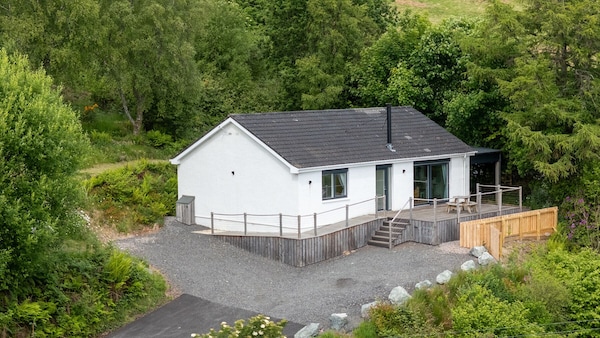 The Lookout, Pet Friendly, Character Holiday Cottage In Broadford - Mallaig