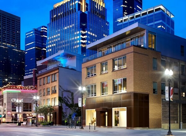 Convenient Stay In Minneapolis! 2 Relaxing Units, Pet-friendly Property! - Minneapolis, MN