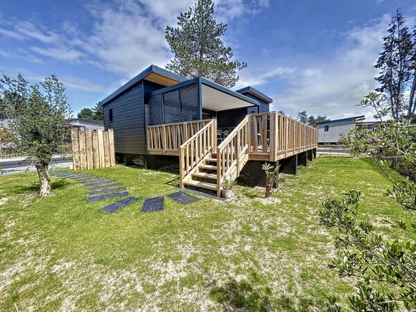 Chalet 4 Pers Avec Piscine Chauffée, Terrasse Privative, à 2 Pas De La Plage Et Commerces - Jullouville