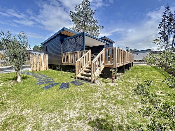 Chalet 4 Pers Avec Piscine Chauffée, Terrasse Privative, à 2 Pas De La Plage Et Commerces - Jullouville