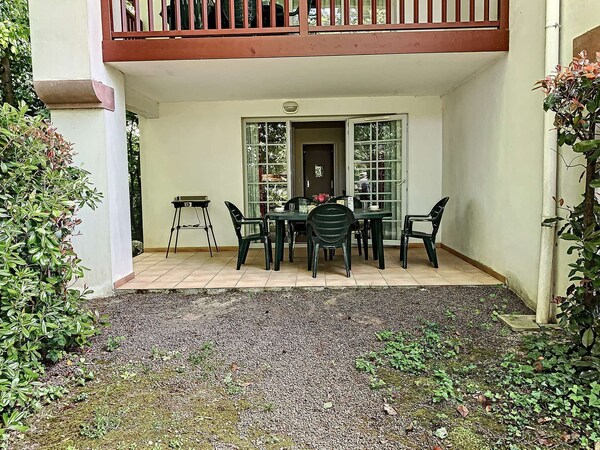 Uhart-cize, Apartment For 4, Residence With Pool - Saint-Jean-Pied-de-Port