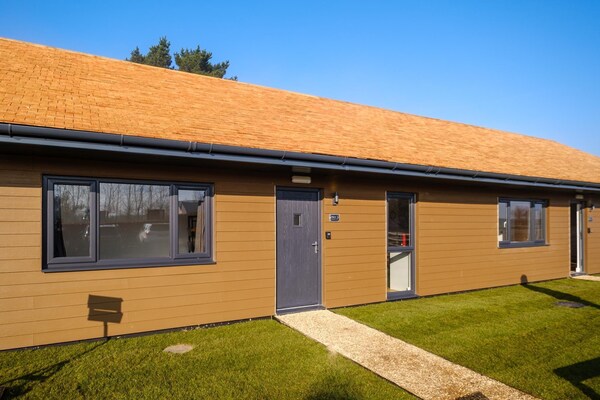 Three Tuns - Garden Suite 2 - Sleeps 4 Guests  In 2 Bedrooms - Woodbridge