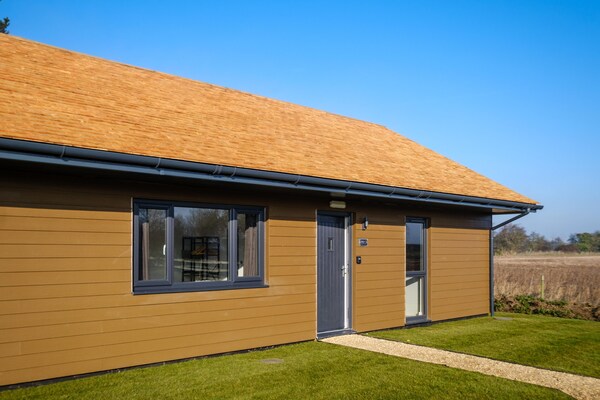 Three Tuns - Garden Suite 3 - Sleeps 4 Guests  In 2 Bedrooms - Woodbridge