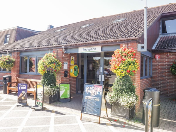 Gwydn Lodge, Family Friendly, With Pool In Downton, Hampshire - Isle of Wight
