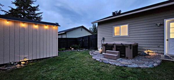 Back Yard Oasis, Walk To Flathead Lake/downtown Minutes From Blacktail Mountain! - Montana