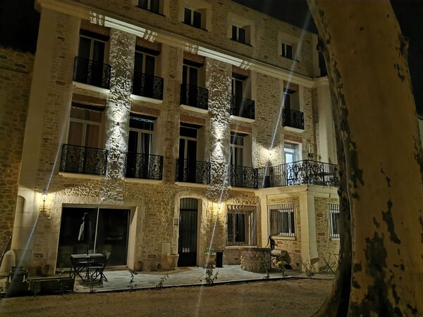 Appartement T2; Baignoire Balnéo Et Belle Terrasse - Cabestany