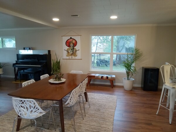 River Perch Is Texas Wine Country Meets Lake Lbj Life-hot New Restaurant Center! - Inks Lake State Park, Burnet