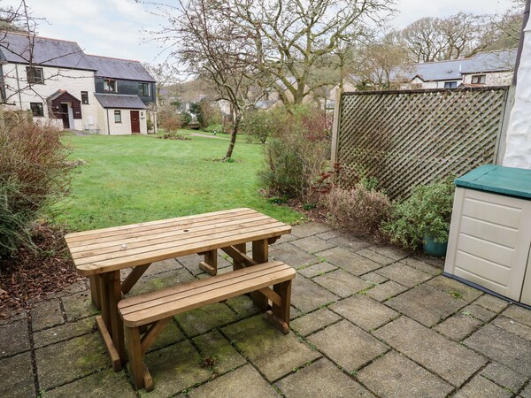 Surfers Retreat, Pet Friendly, With Pool In Falmouth - St Mawes