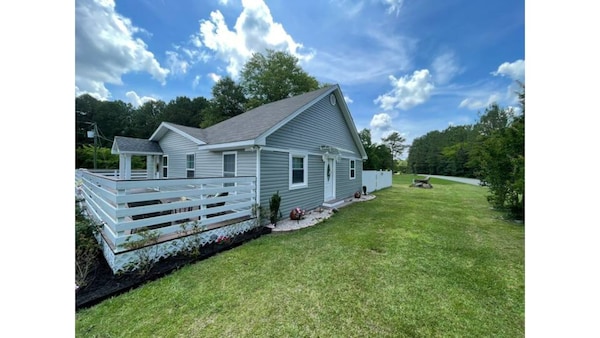 Peaceful Comfort Home Ideal For Work Trips And Vacation. - 브로드웨이