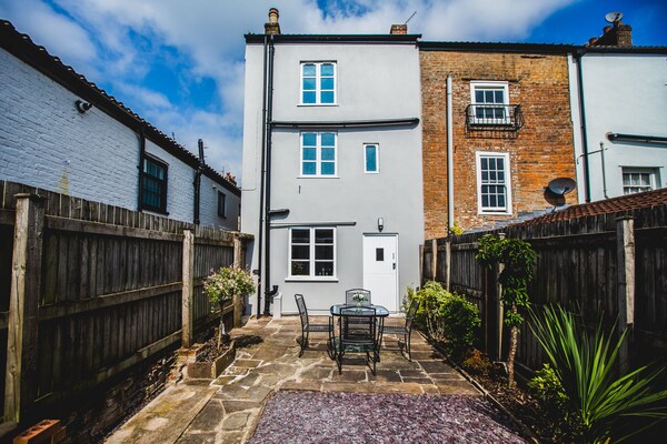 Double Or Twin Private Bathroom At No.8 Accommodation - Gloucestershire