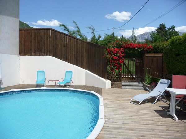 Très Joli Gite 40 M² éQuipé Avec Piscine Et Jardin - Die