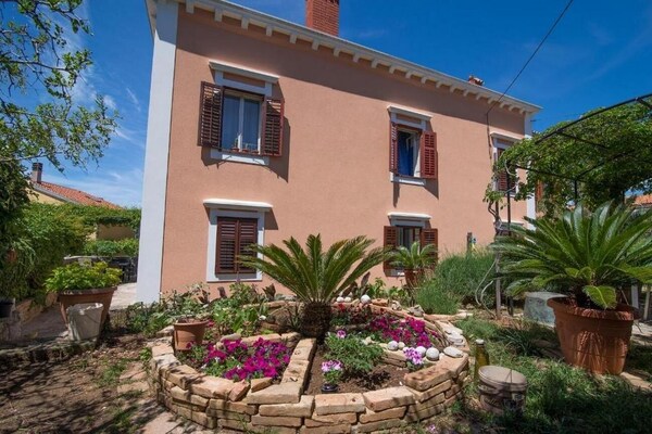2-zimmer-ferienwohnung Mit Terrasse Und Meerblick Mali Losinj, Losinj (A-20783-b) - Mali Lošinj
