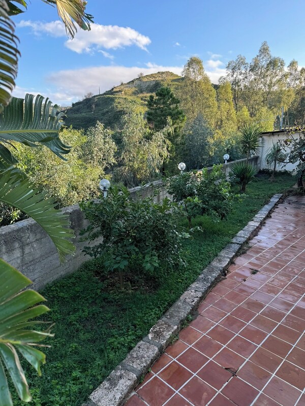 Villa Sotto Le Stelle For A Relaxing Holiday With A View Of The Aeolian Islands - Messina