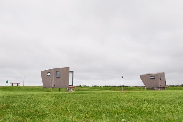 Sustainable Accommodation By The Sea - The Green Tiny Sleep Space In Wangerland - Schortens