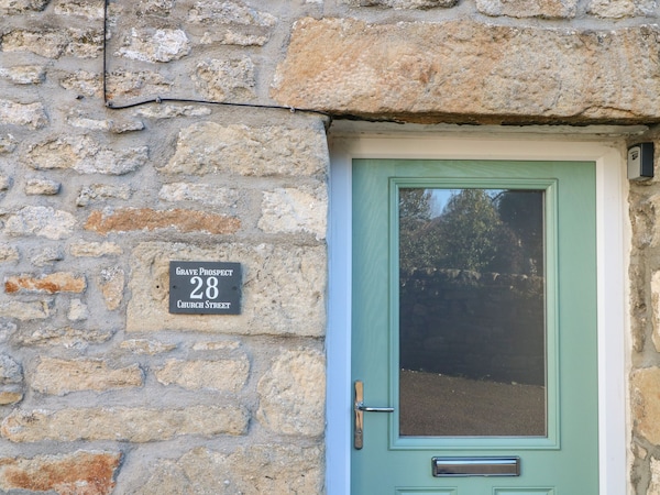 Grave Prospect, Pet Friendly, Character Holiday Cottage In Settle - Horton in Ribblesdale