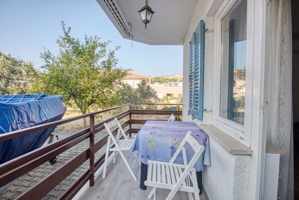One Bedroom Apartment Near Beach žAborić, šIbenik (A-20082-b) - Primošten