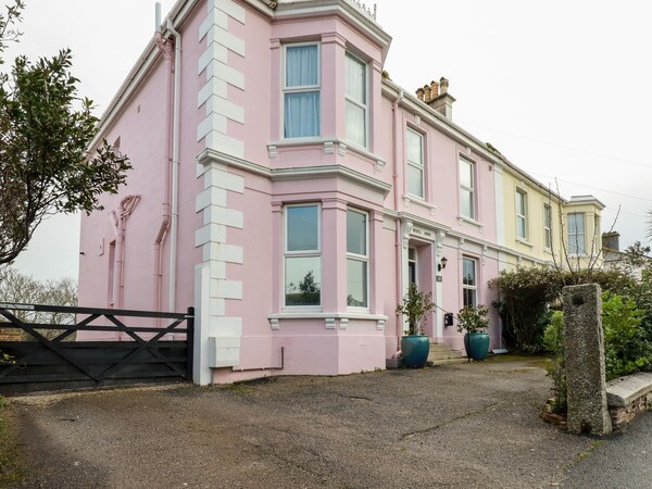 Melvill House, Pet Friendly, Character Holiday Cottage In Falmouth - Falmouth