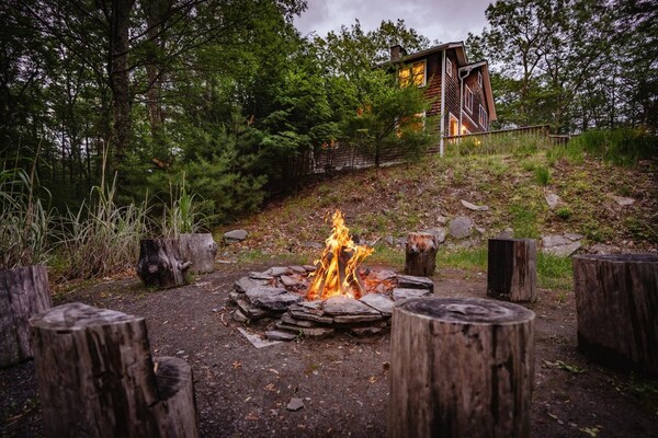 Secluded Farmhouse   15 To Woodstock 25 To Hunter - Catskill, NY