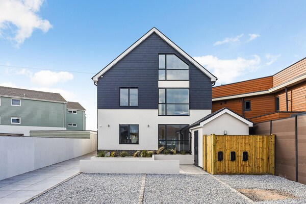 Shemara -Bracklesham Bay - Chichester