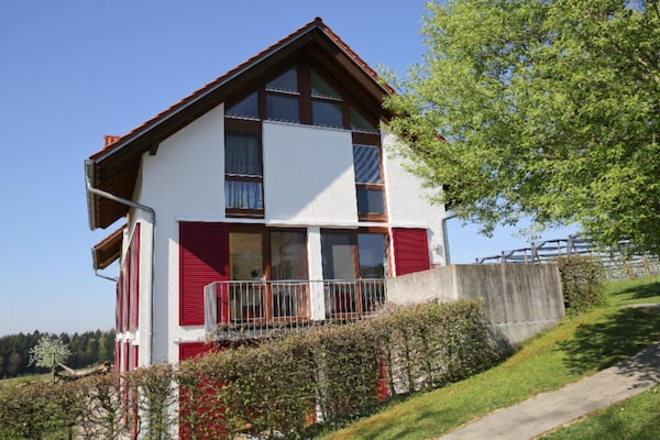 Vacation Apartment Kirsche, 55sqm, 2 Bedrooms, Max. 2 Adults And 2 Children - Überlingen