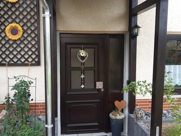 2 Bett- Wohnung "Kirschblüte" - Ferienwohnungen Wengenroth - Westerburg