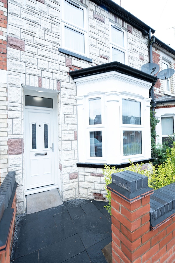 Franklin Lodge - 4-bed, 4-ensuite Home - Reading