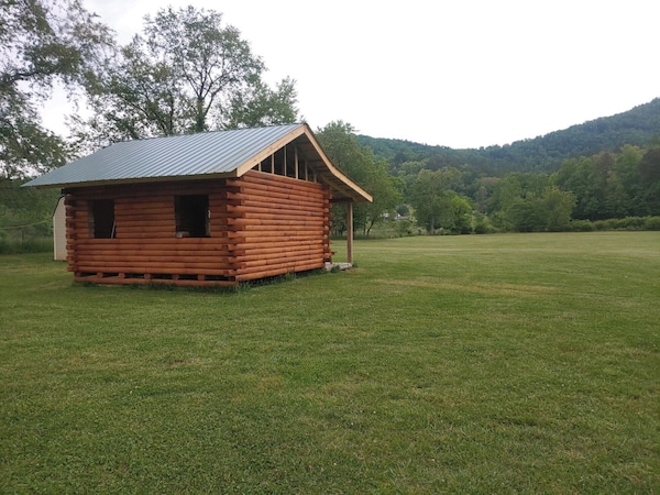 Vineyard Mountain Cabin And Camper Rental. Inquire Club Membership. - Murphy, NC
