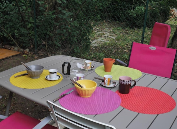 Homerez - Maison Charmante à Aignes Avec Jardin Et Barbecue - Nailloux