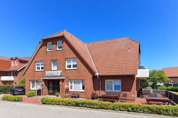 Apartment Amrum - Pension Nordkap In Bensersiel - Bensersiel