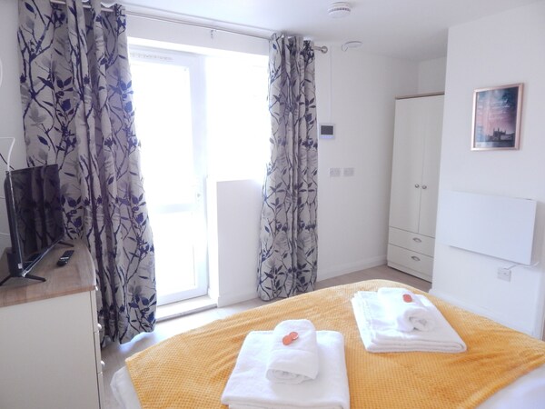 Stylish Modern Private En-suite Rooms In A Fabulous Location With Parking Spaces - 케임브리지