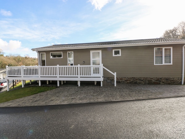 Lodge 53, Family Friendly, With A Garden In Kilgetty - Tenby