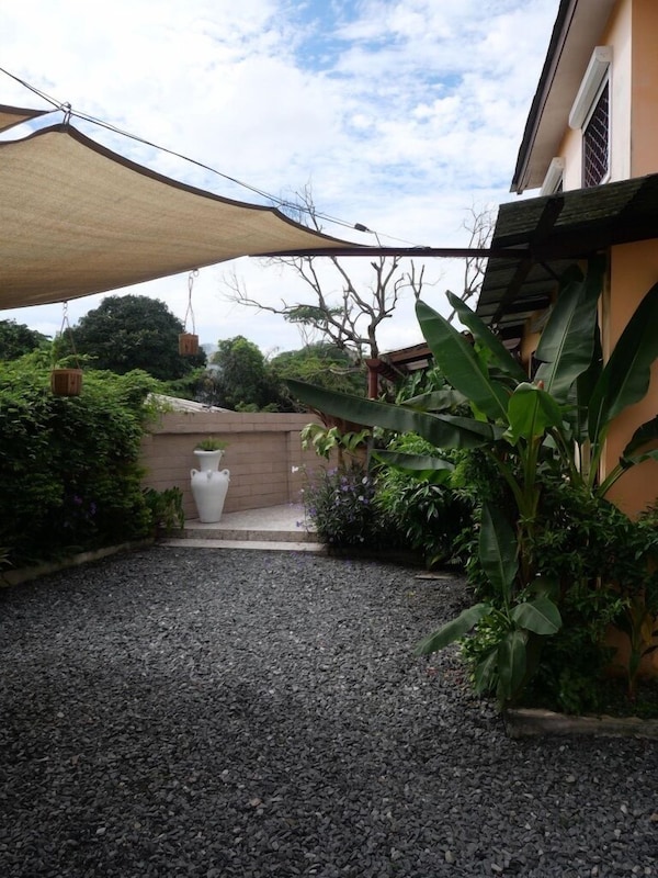 Appartement Moderne En Résidence. - Libreville