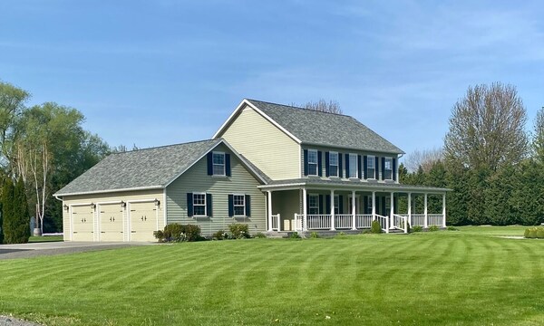 Charming Wine Lovers Farm House With Heated Pool & Hot Tub!! - Walla Walla, WA