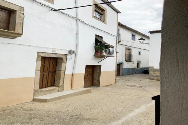 Casa En Villamiel Con Vistas A Las Montañas - San Martín de Trevejo