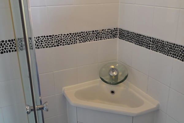 2 Bed-sleeps 4-pets-parking-5 Min To Beach - Sutton on Sea