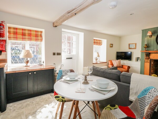 Seaspray, Pet Friendly, Character Holiday Cottage In Sheringham - Sheringham