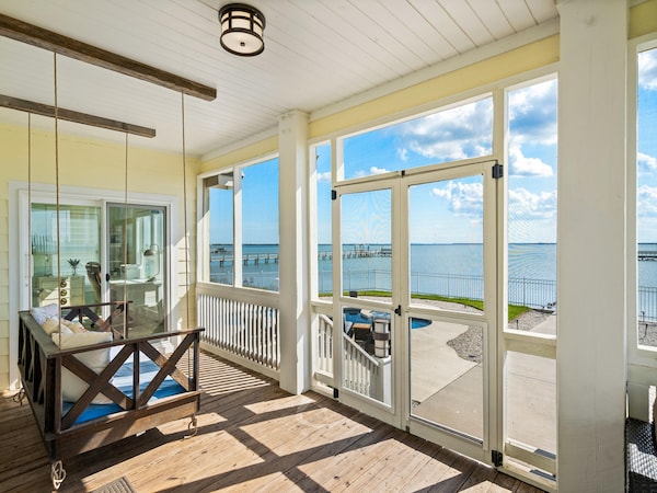 Coco Cabana | 360 Water Views + Pool! - Bayside, TX