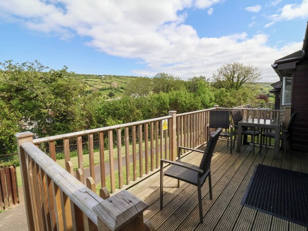 Chalet Log Cabin L12, Pet Friendly, With A Garden In Combe Martin - Combe Martin Bay