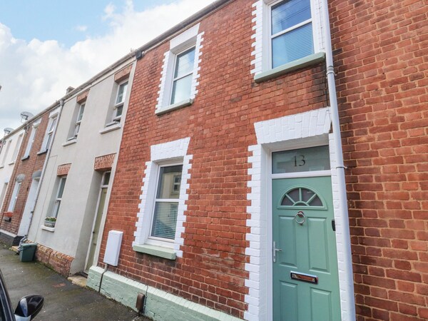 13 Oxford Street, Pet Friendly, Character Holiday Cottage In Exeter - Exeter