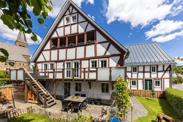 Appartement Mit Balkon - Siegen