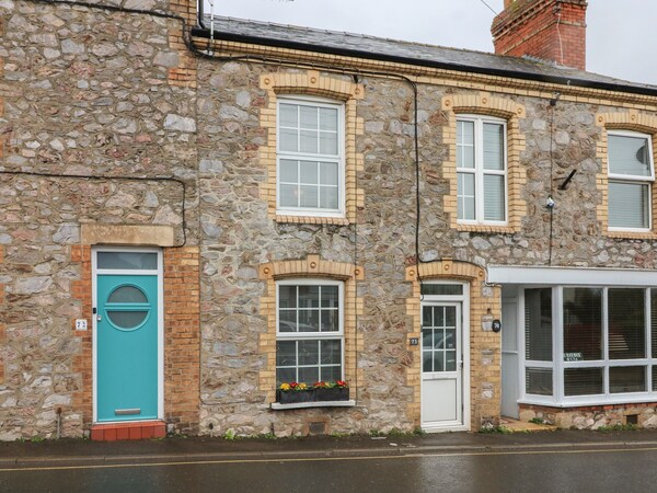 Oyster Catchers, Pet Friendly, Country Holiday Cottage In Watchet - Watchet