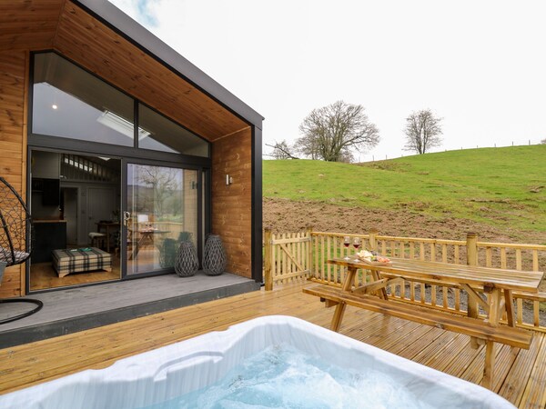 Doe Lodge, Family Friendly, With Hot Tub In Rhayader - Llandrindod Wells