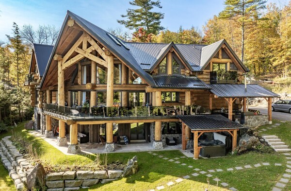 7 Bed 6 Bath Cottage On Lake Muskoka - Gravenhurst