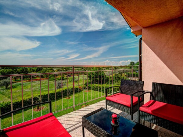 Exquisite Umag City Villa: 2 Bedrooms 1046 - Seča