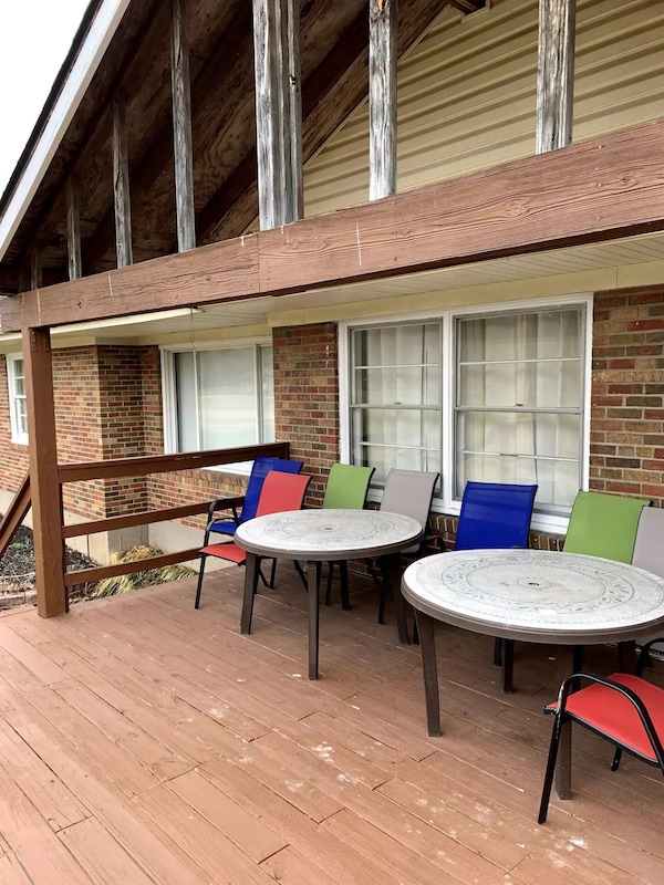 3bed/2bath Perfect For Families, Couples Or Groups! - Alton, IL