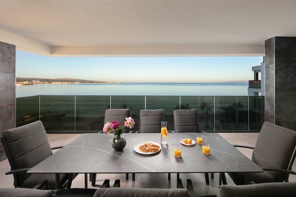 Luxorious Apartment With Sea View | Just 20 M From Beach | Ideal For 4 Persons - Vir