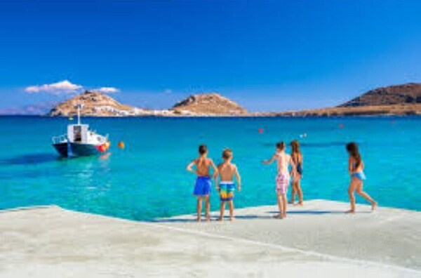 Centrally Located Large Apartment! - Mykonos